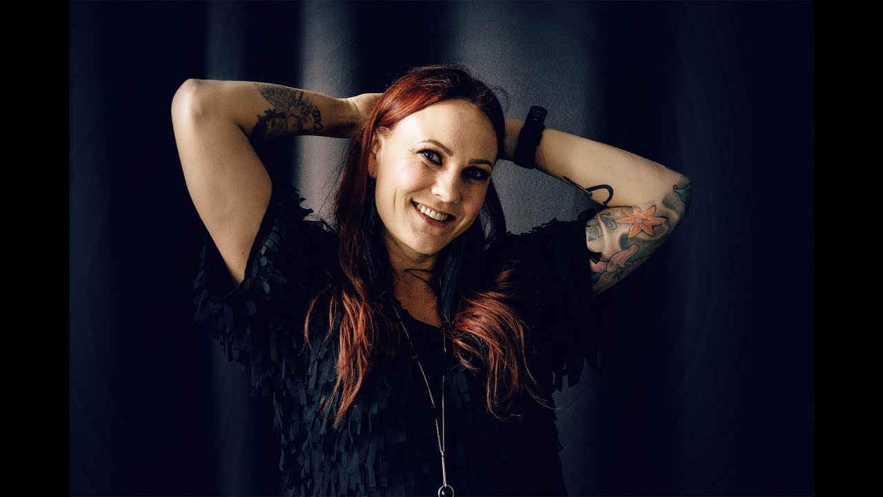 Rumba-tv: Haastattelussa Mira Luoti - YouTube