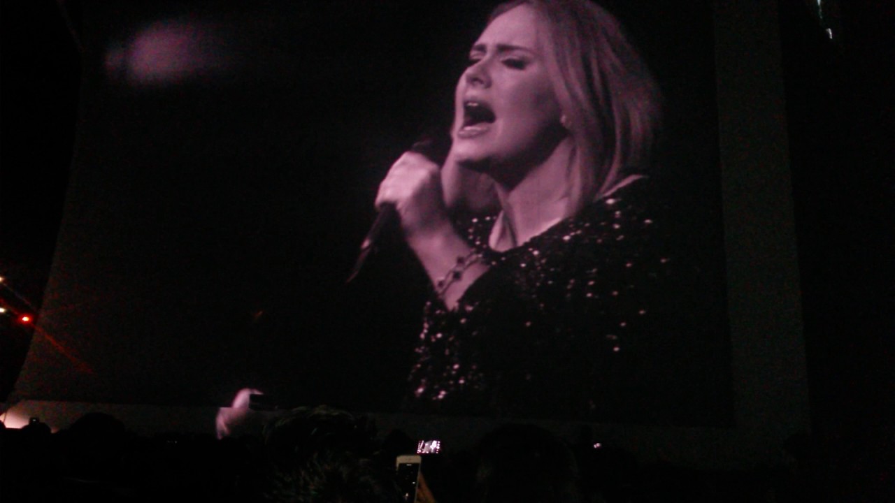 Adele live 2016 Ciudad de México millions years ago - YouTube