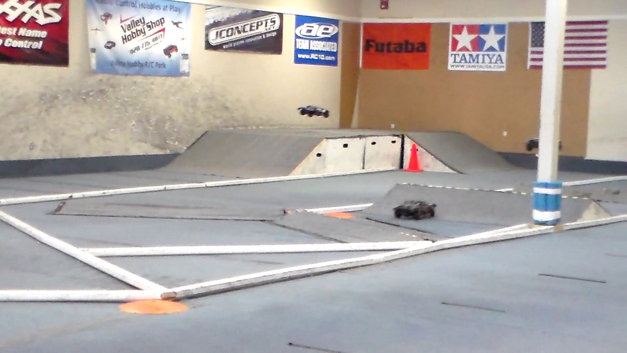 Race 7/22/17 Truck Class, Valley Hobby RC raceway - YouTube