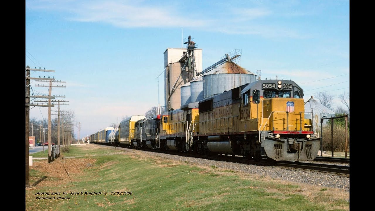 UNION PACIFIC / CSX. ex-C&EI's Woodland Junction, Woodland, Illinois 1991 - YouTube