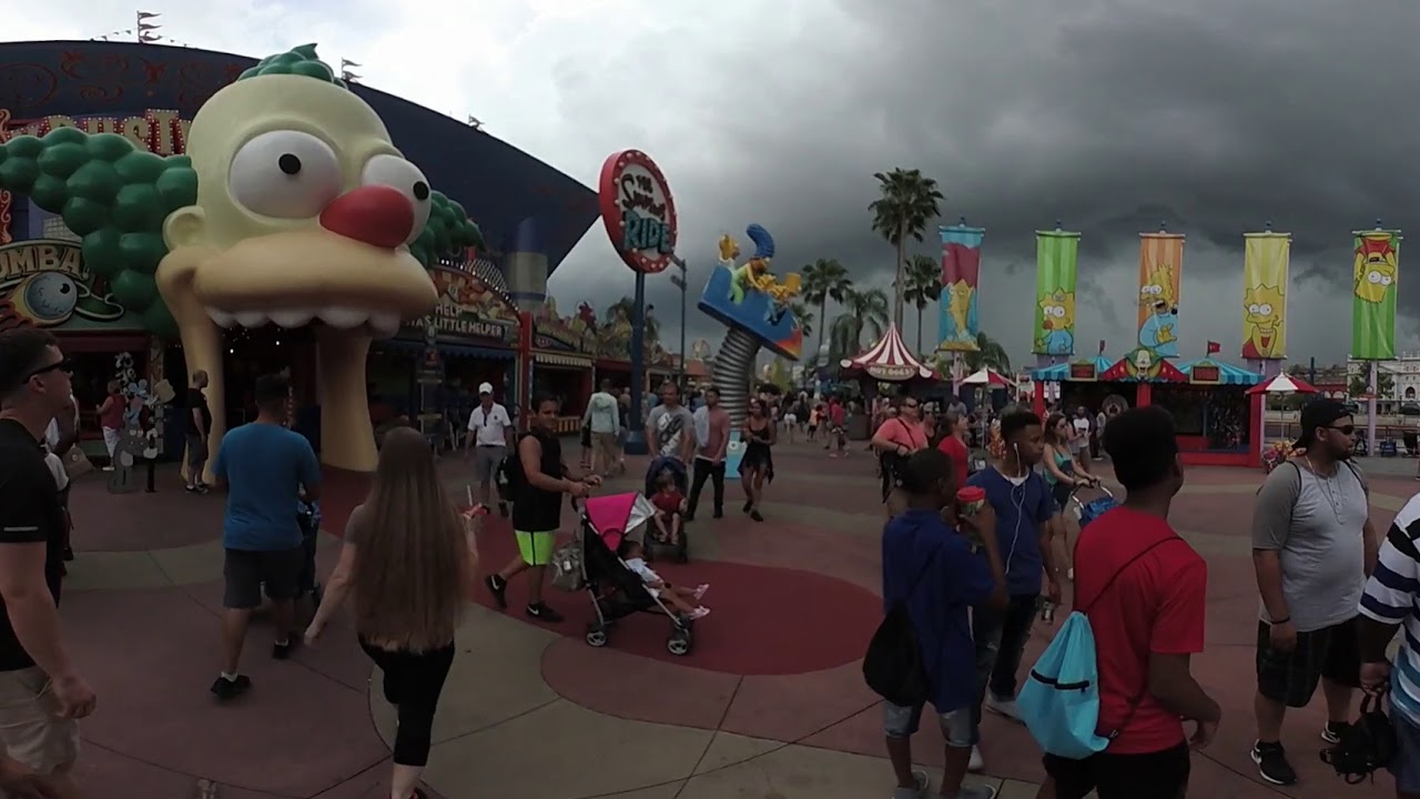 Universal Studios Orlando (360 view) - YouTube