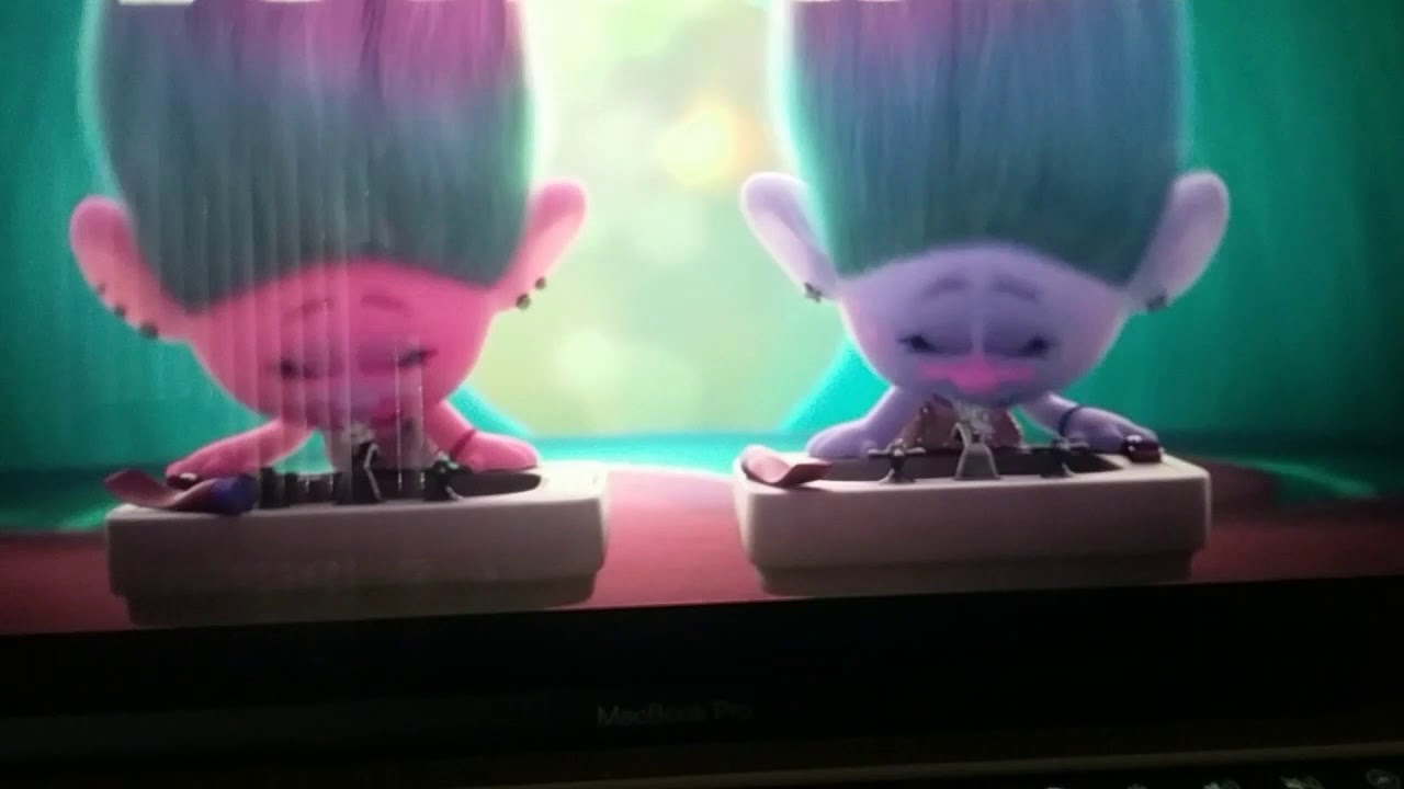 "Class of 2020" Short | TROLLS - YouTube