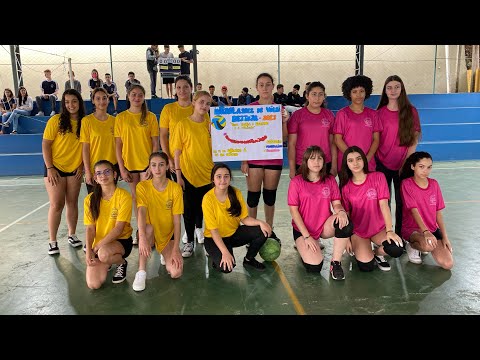 Interclasse Vôlei Feminino- 1° Ano I   X   9° Ano (Jogo 03/10)