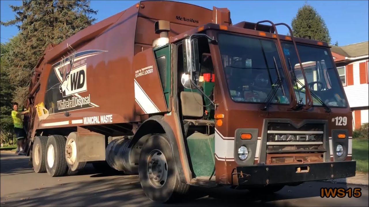 Whitetail Disposal • Mack LEU McNeilus Rearloader - YouTube