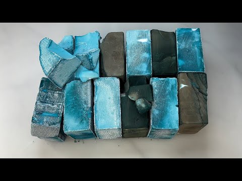 Hues of the Blues: Crispy Blue Dyed Gym Chalk - YouTube