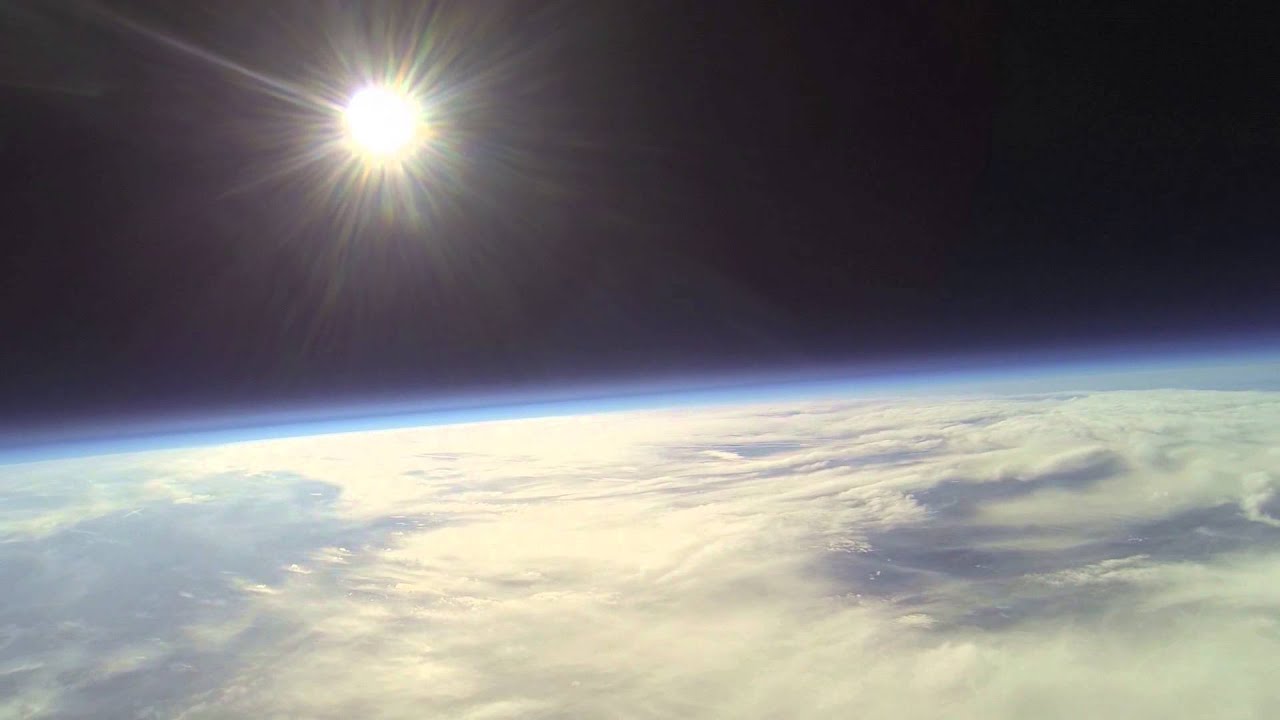 Raw Footage from 100,000 feet - YouTube