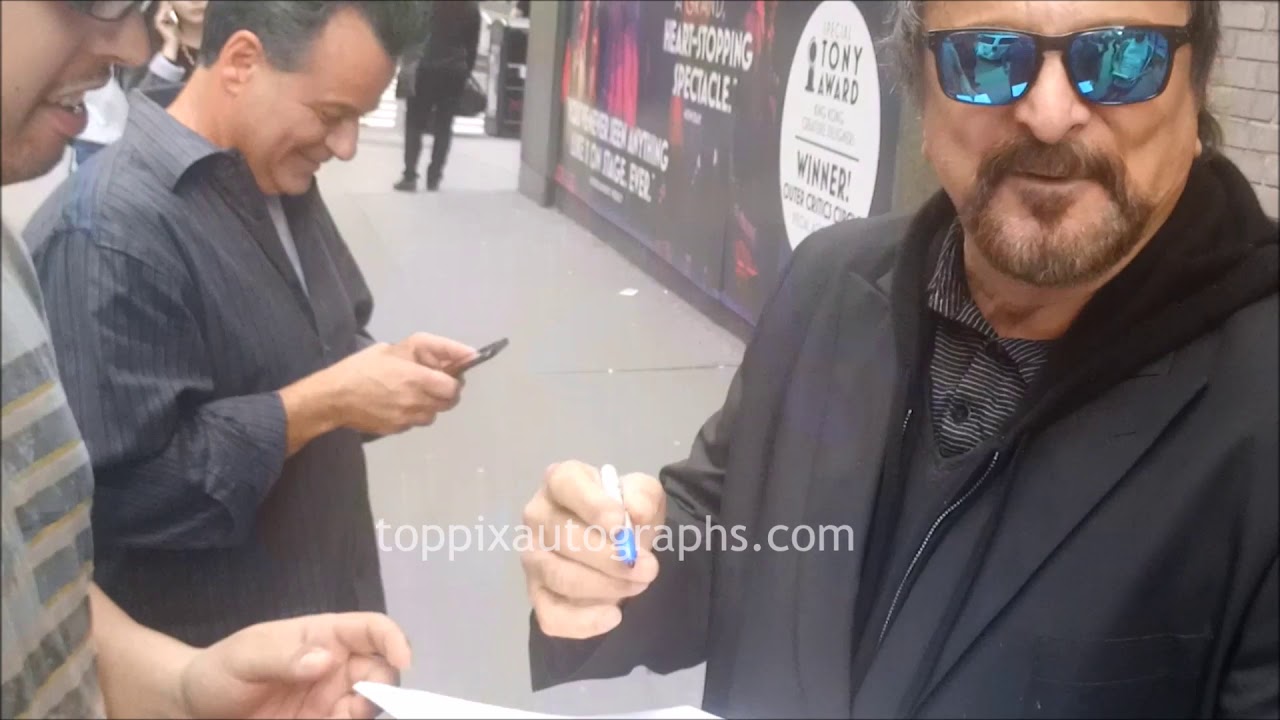 Tom Savini signs autographs for TopPix - YouTube
