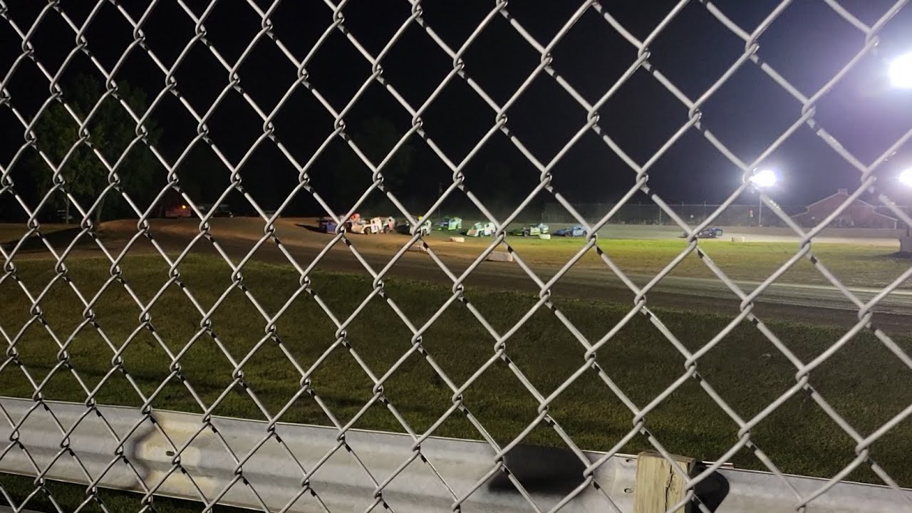 Silver Bullet Speedway 08-14-21 Feature Race - YouTube