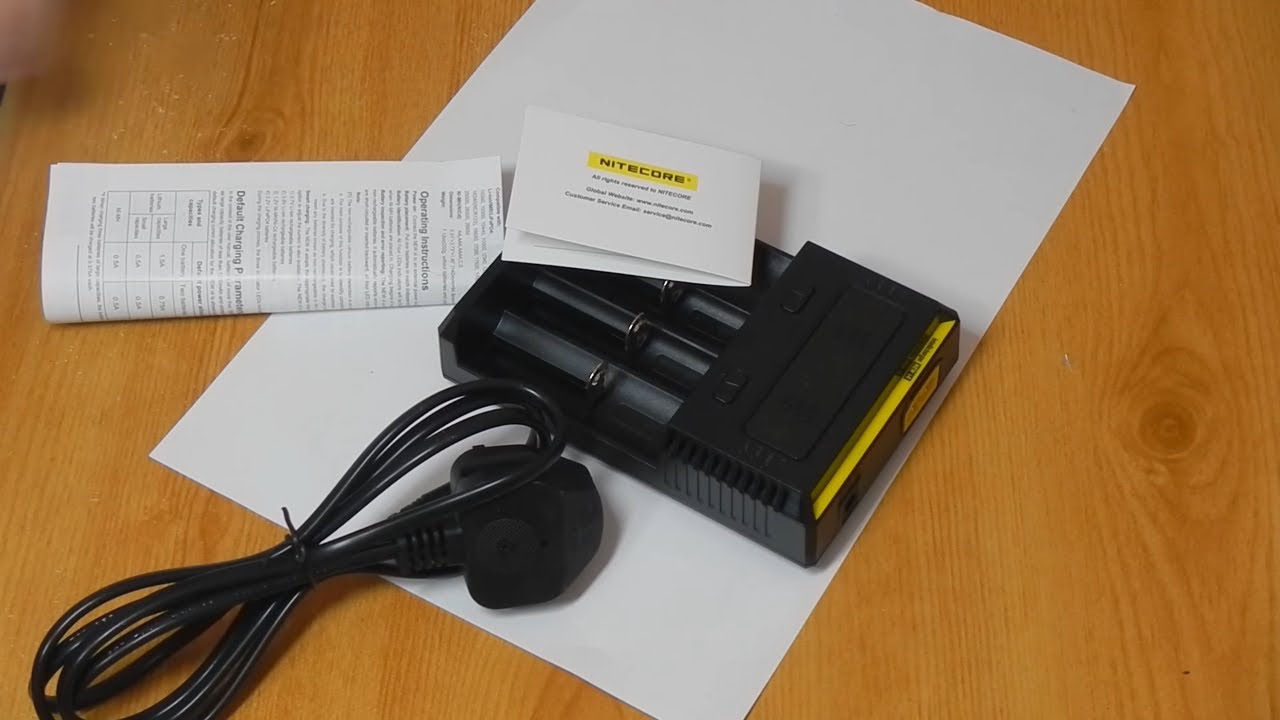Nitecore New i4 Intellicharger 18650 review - YouTube
