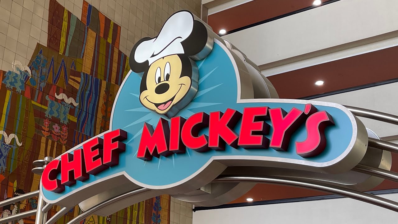 Chef Mickey’s Breakfast Buffet at Disney’s Contemporary Resort - YouTube