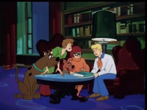 (Most of) Mystery Inc Researches The Lady Vampire Of the Bay!