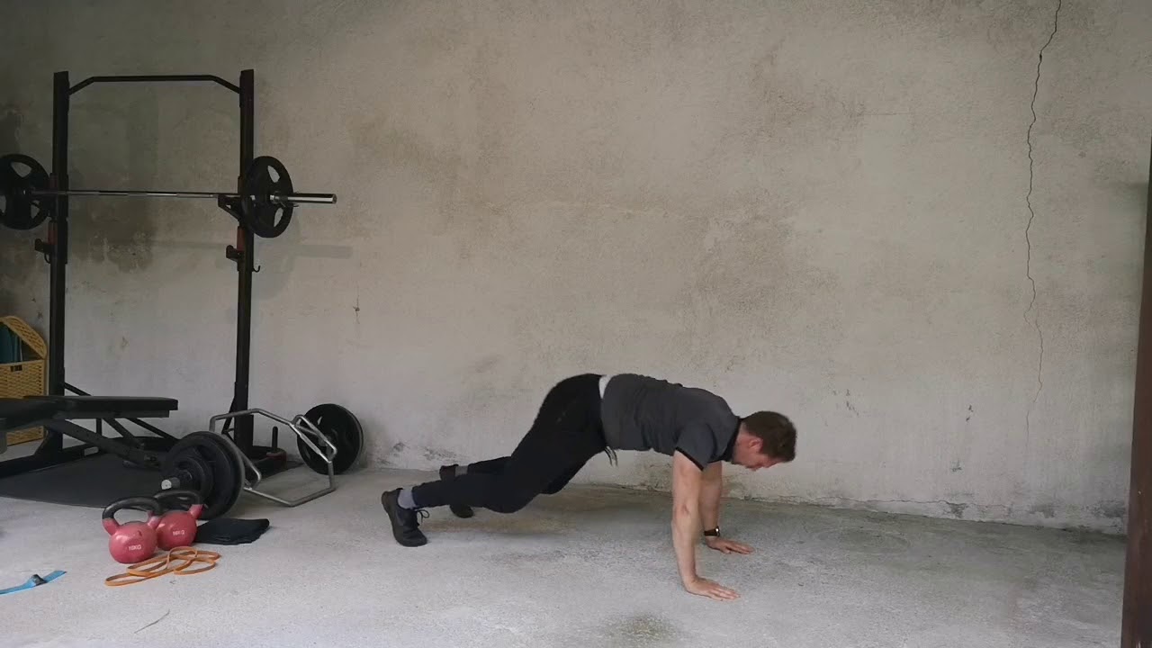 PLANK SQUATS - YouTube