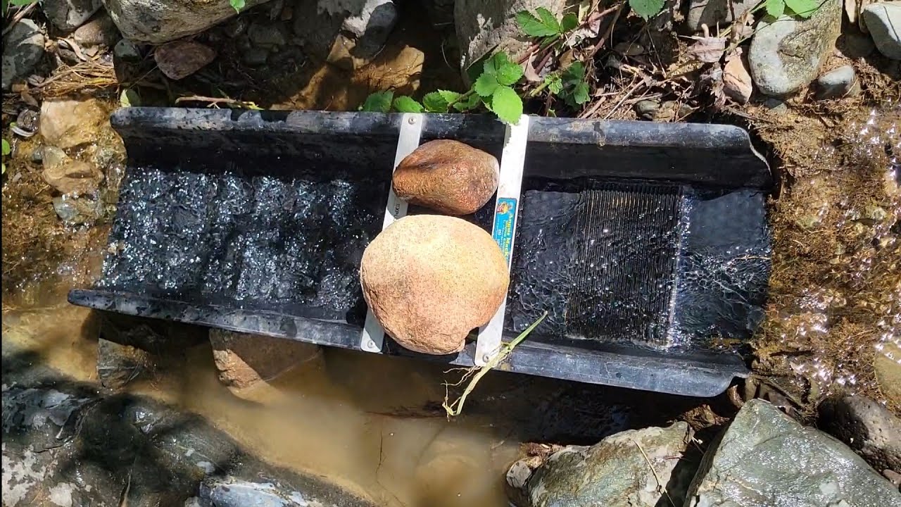 Angus Mackirk explorer sliuce catches ultra fine gold! - YouTube
