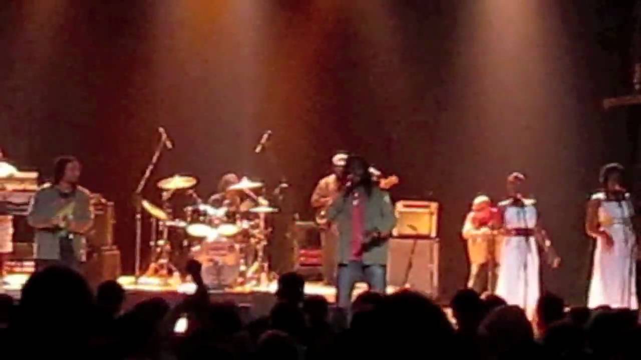 Punky Reggae Party Live - YouTube