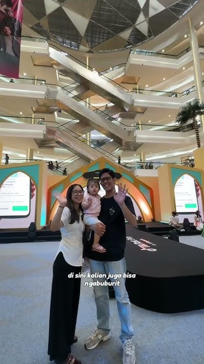 Ibu rumah tangga tetep dapet THR dibelanjain baju dan emas sama suami! - YouTube