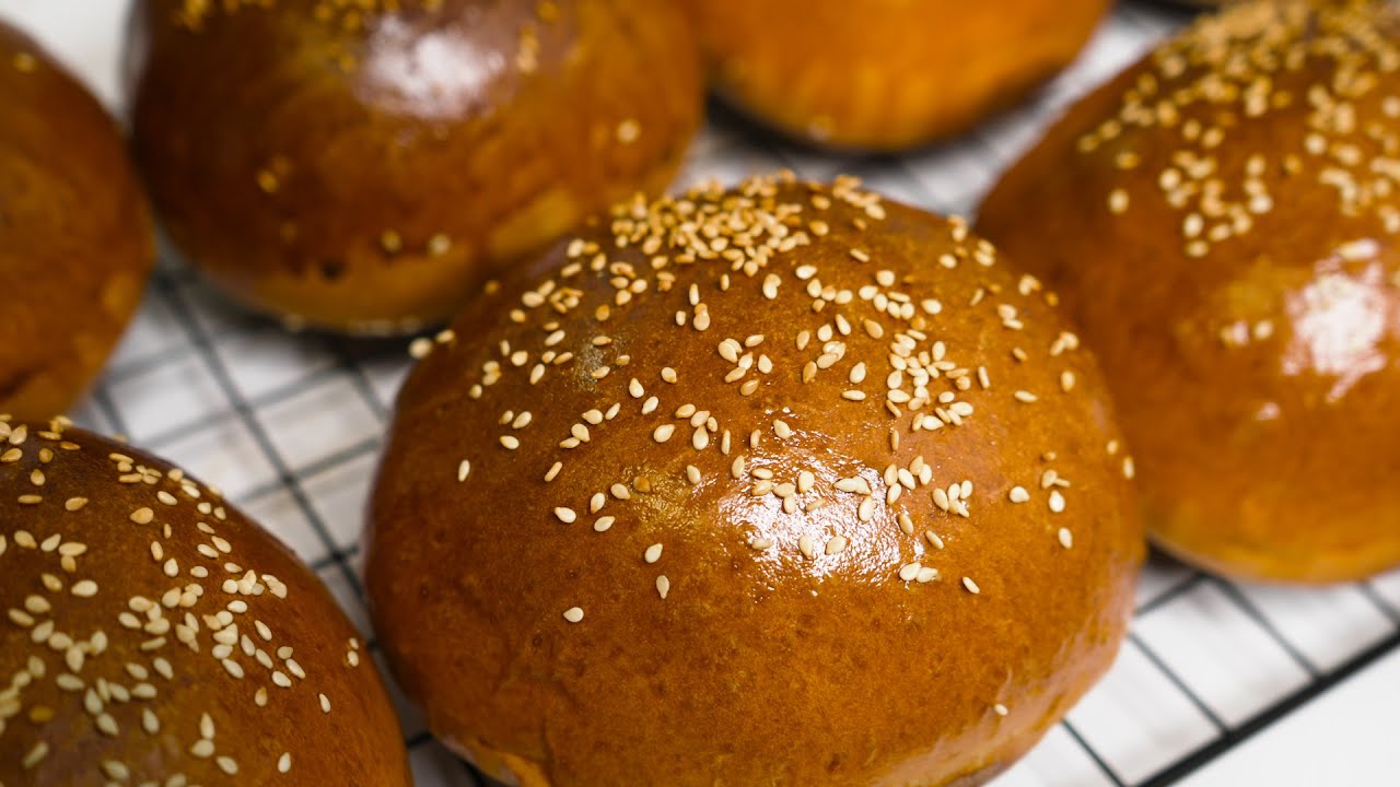 How To Make Burger Buns | Super Soft and Fluffy - YouTube