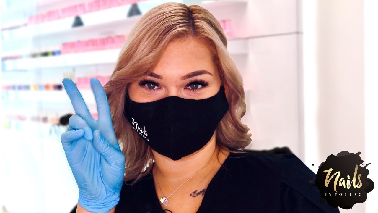 WHO IS THE NAIL TECHNICIAN WORKING WITH THE TOE BRO??? - YouTube