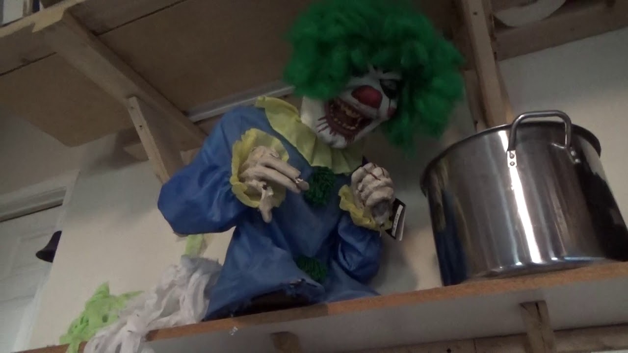 Spirit Halloween 2010 Animated "Bite-Sized" Clown Prop - YouTube