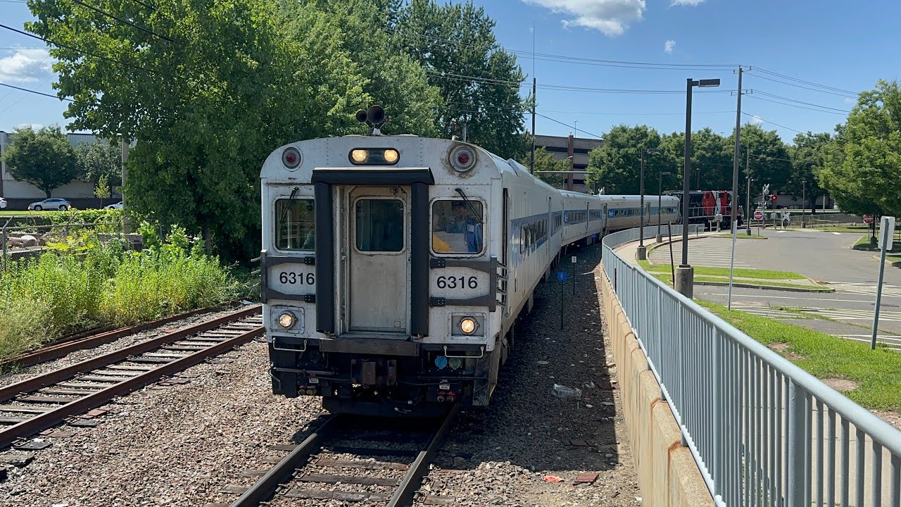 The Metro-North Railroad: Shoreliner Train Ride from Danbury to South ...