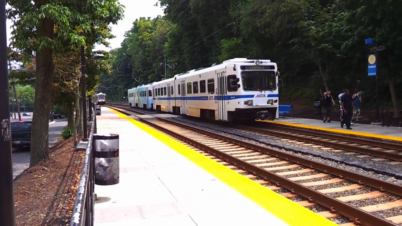 MTA Maryland ABB LRV #s 5033/5035 and 5047/5048 @ Woodberry - YouTube