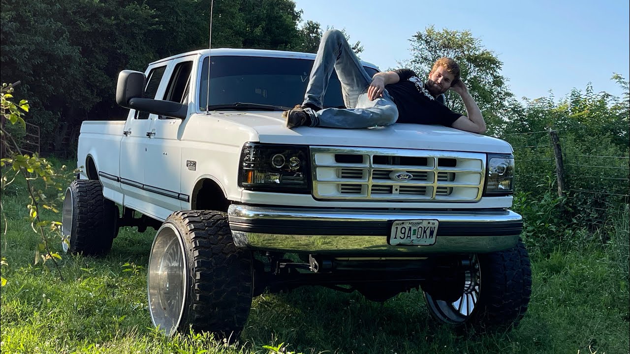 Cleanest 12v swapped OBS Ford - YouTube