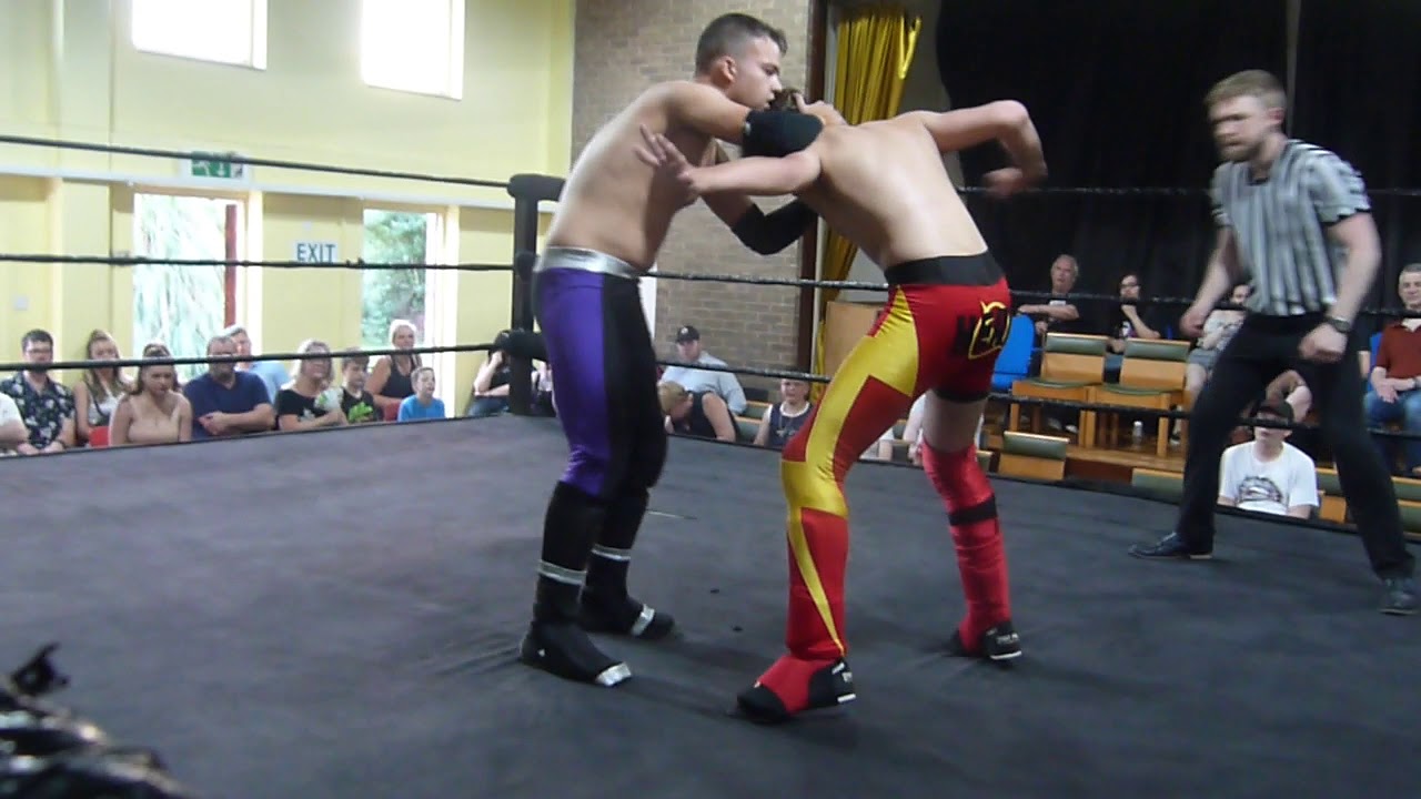 CJ Holmes vs Brett Hero - House of Pain Wrestling - 29/06/2019 - YouTube