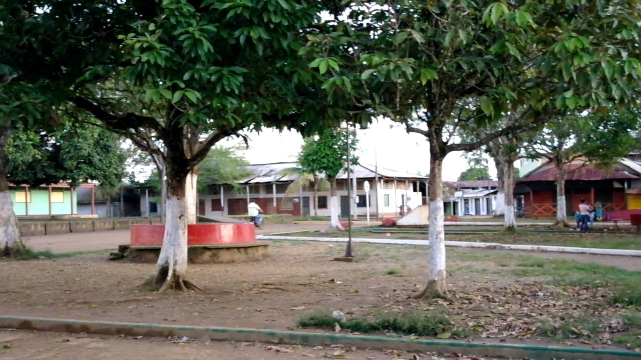 Plaza principal en Mitú, Vaupés, Colombia - YouTube