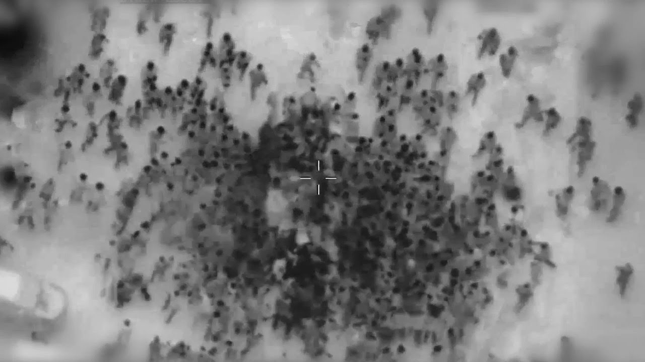 IDF footage of Gazans looting aid trucks before deadly stampede - YouTube