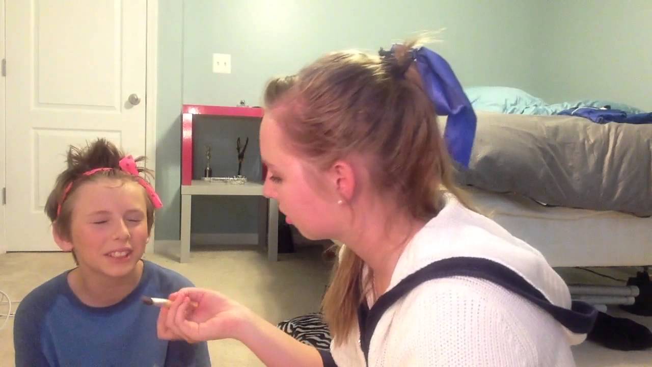 LITTLE BROTHERS MAKEUP!! - YouTube