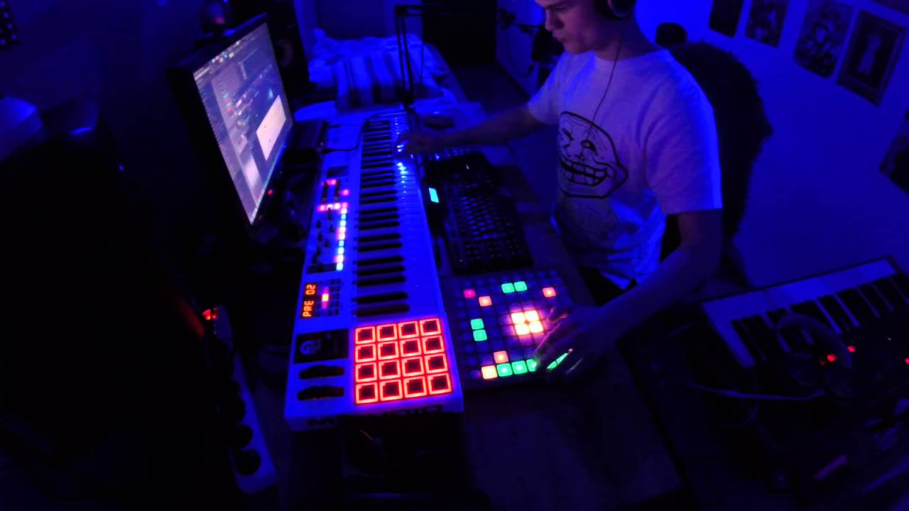 FL Studio Live looping M-Audio Code + Novation Launchpad S (GoPro ...