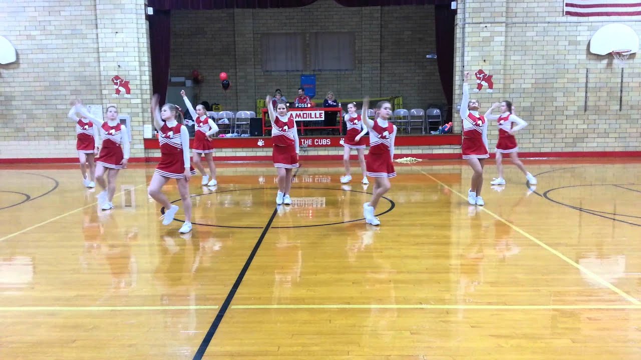 8th grade night cheerleaders dance - YouTube