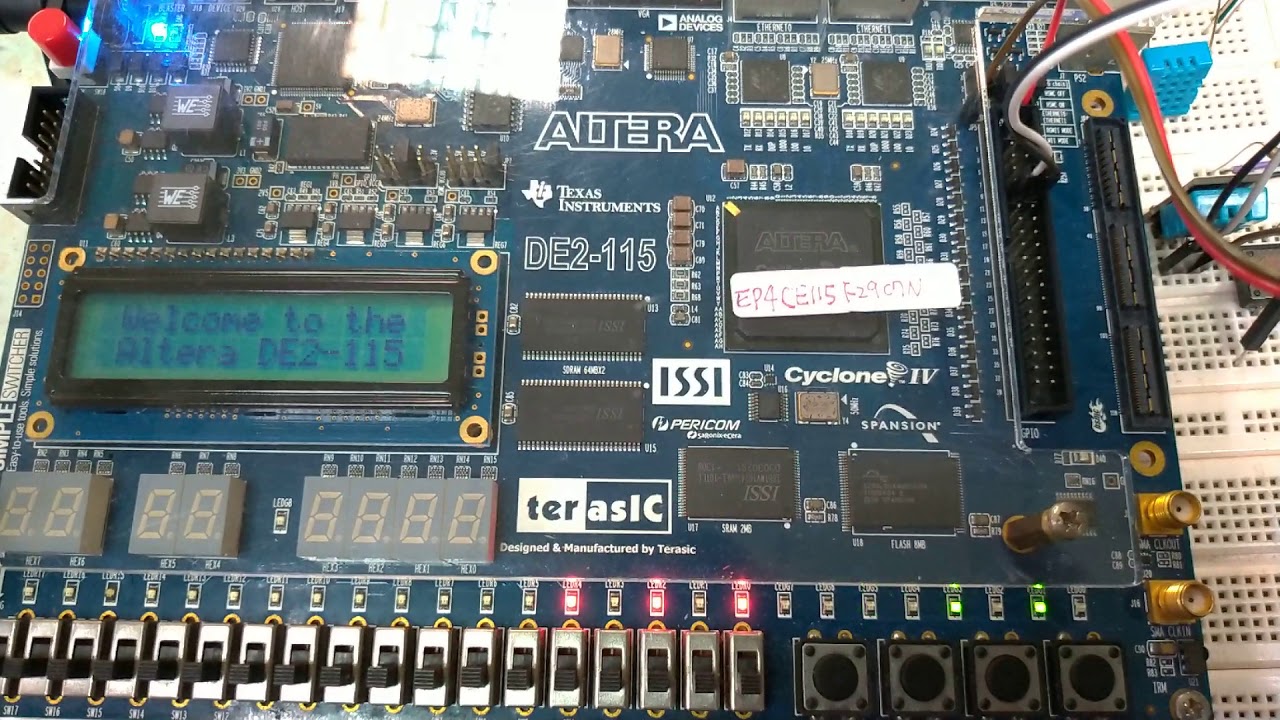 DE2-115 system clock 50MHz to 1Hz - YouTube