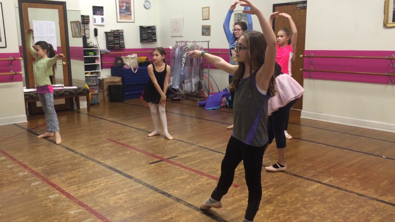 4th & 5th Grade Ballet Class in Whippany - YouTube