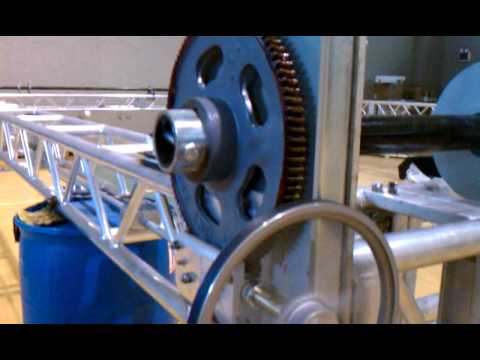 Truss Motor Running - YouTube