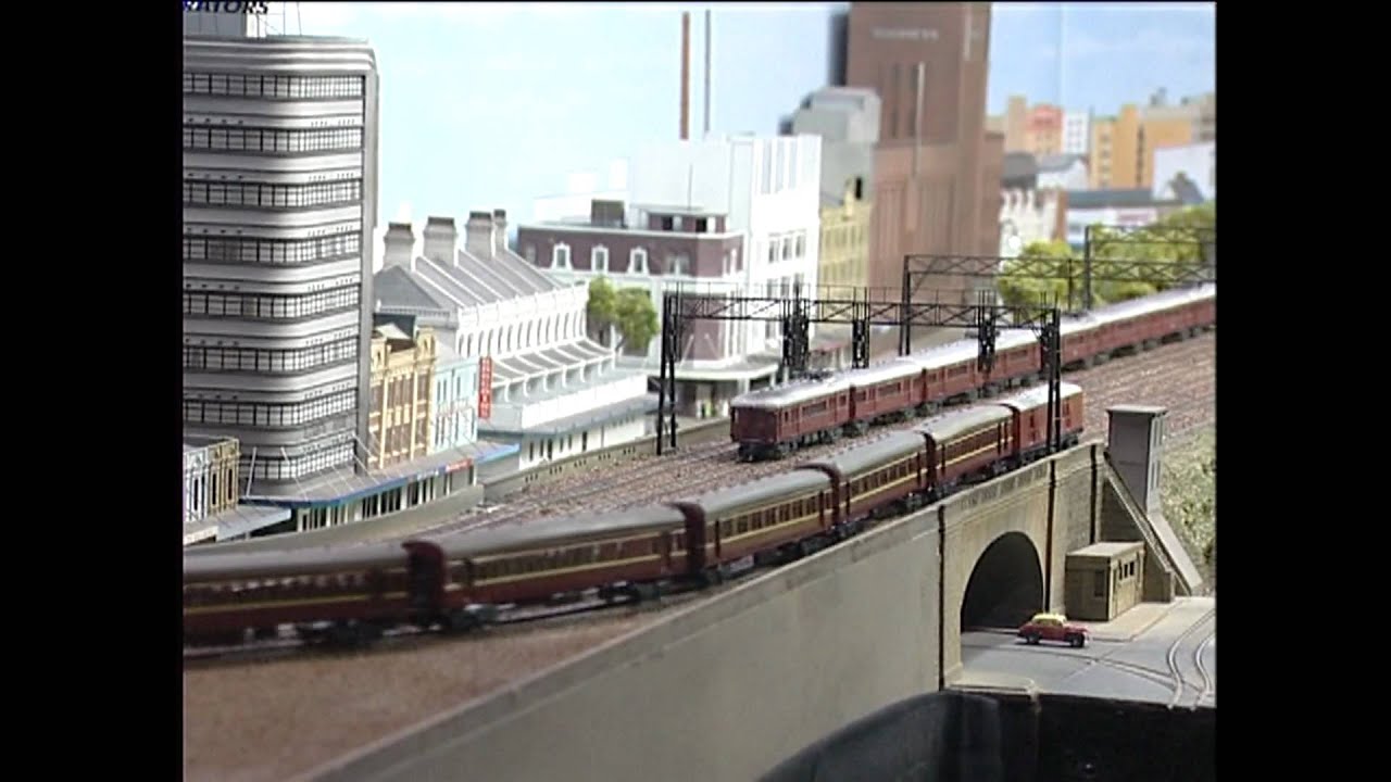 Hobsons Bay model railway exhibition - YouTube