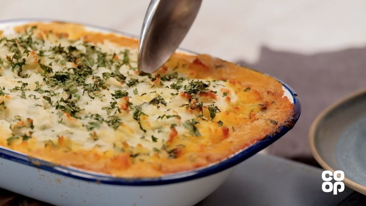Co-op | Chicken Korma Pie - YouTube