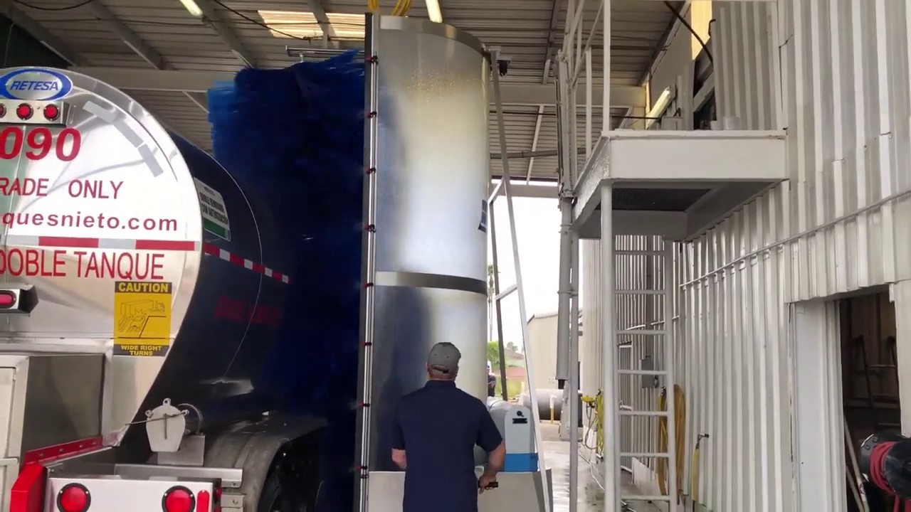 Washing a Tanker Trailer in Minutes using Wash-Bots Canada TANK Model ...