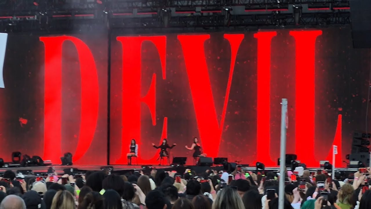 Smtown Live Los Angeles Red Velvet Run Devil Run - YouTube