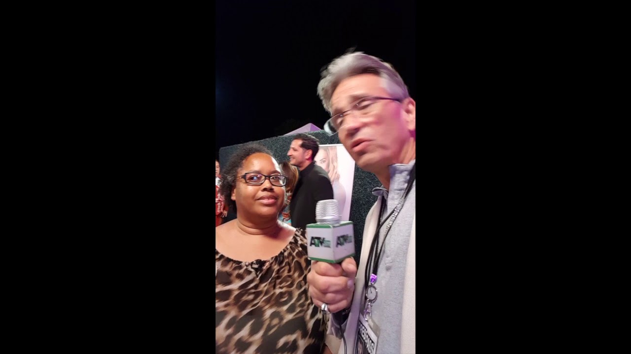 Kiki Mobile Red Carpet...JESSE T Doing JESSE T - YouTube