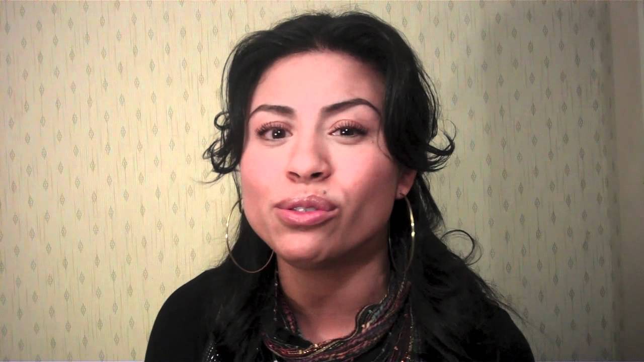 Vanessa Cruz sings - Happy 18th Birthday to Heather Traska! - YouTube