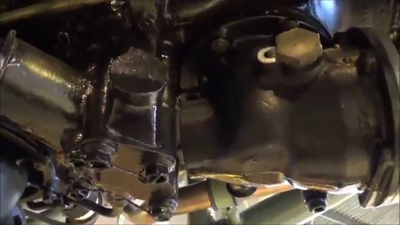 DH 98 Mosquito FB VI extreme up close Part 01 Left engine and landing ...