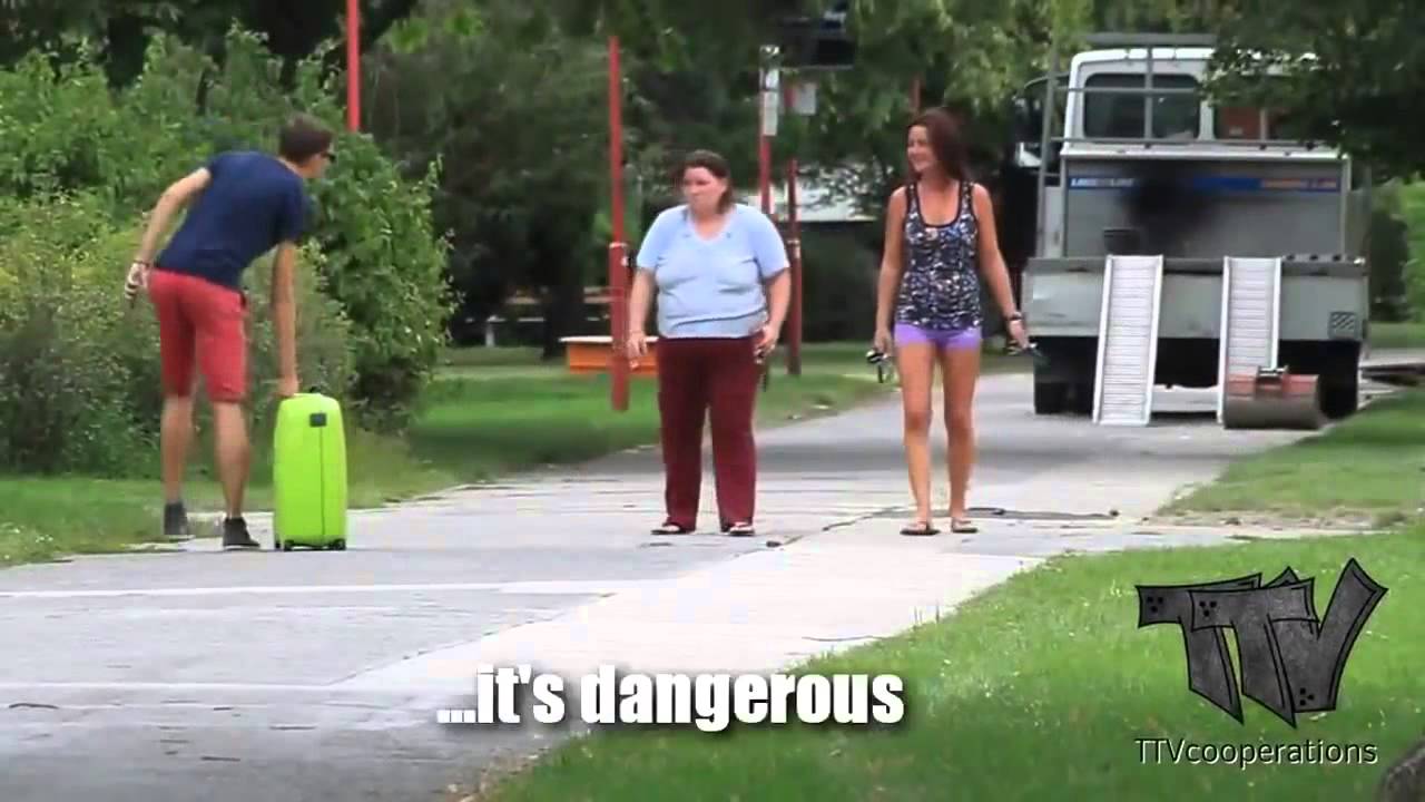 Girls Fails of the Month August 2014 Лучшие женские неудачи марта2014 ...