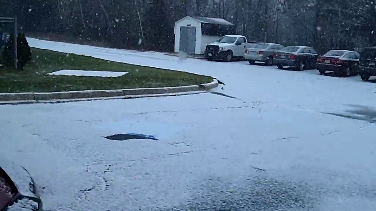 First snow - Fredericton, NB - YouTube