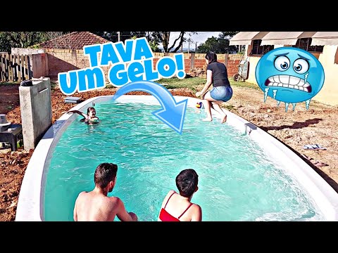 ENTRAMOS NA PISCINA NO DIA MAIS FRIO DE JULHO. TÁ MUITO FRIO🤭