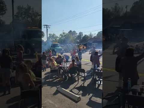 Agua Dulce Country parade and fair. - YouTube