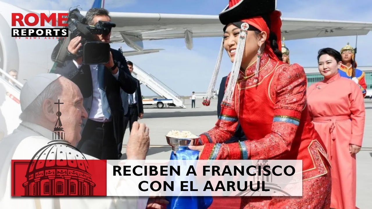 Reciben a Francisco con el aaruul - YouTube