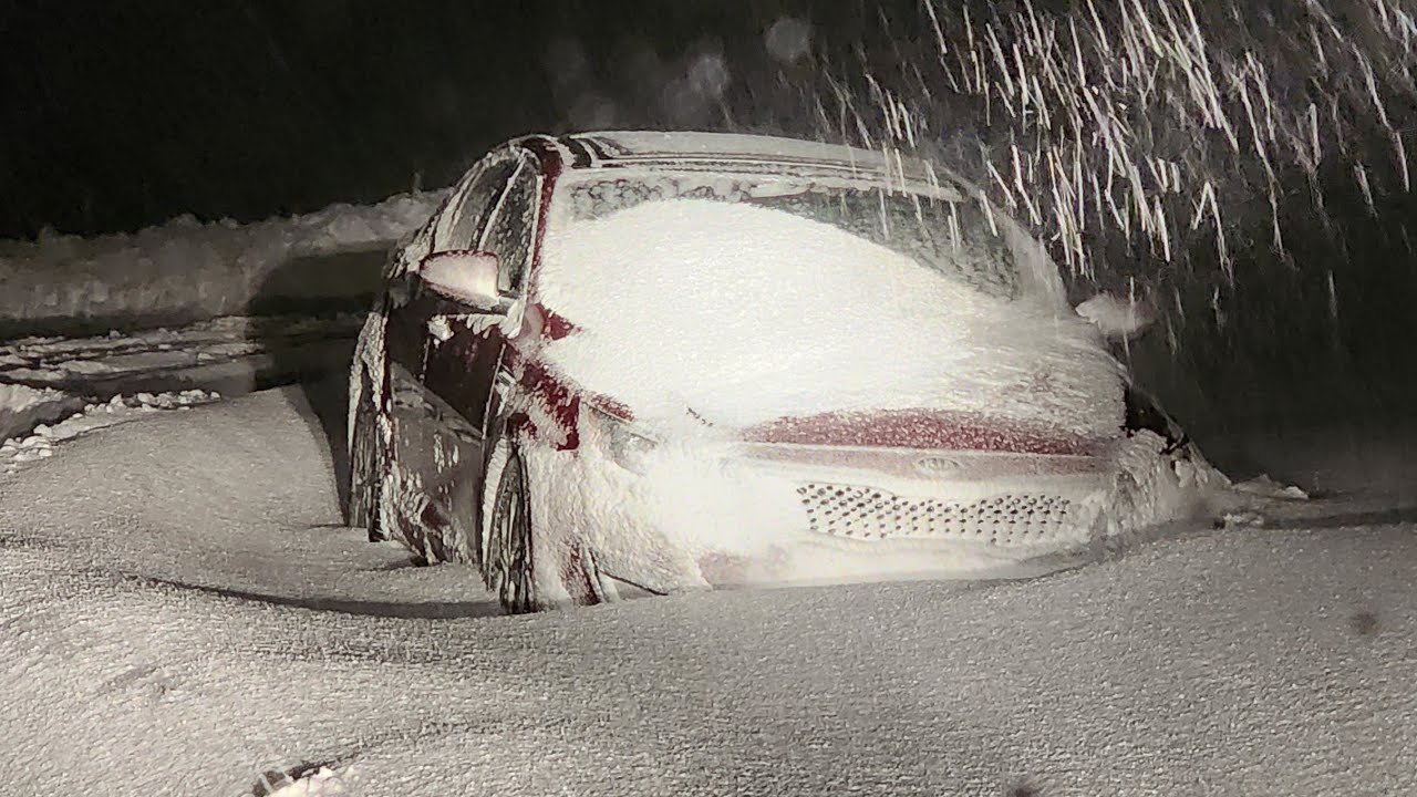 Western New York Snow Storm, Cars Buried / Stranded - YouTube