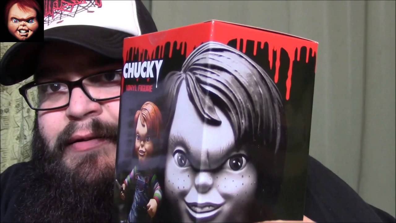 Mezco Chucky Vinyl Figure Review - YouTube