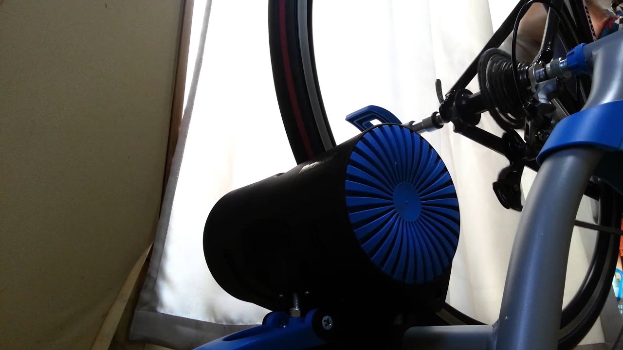 Tacx Booster - YouTube