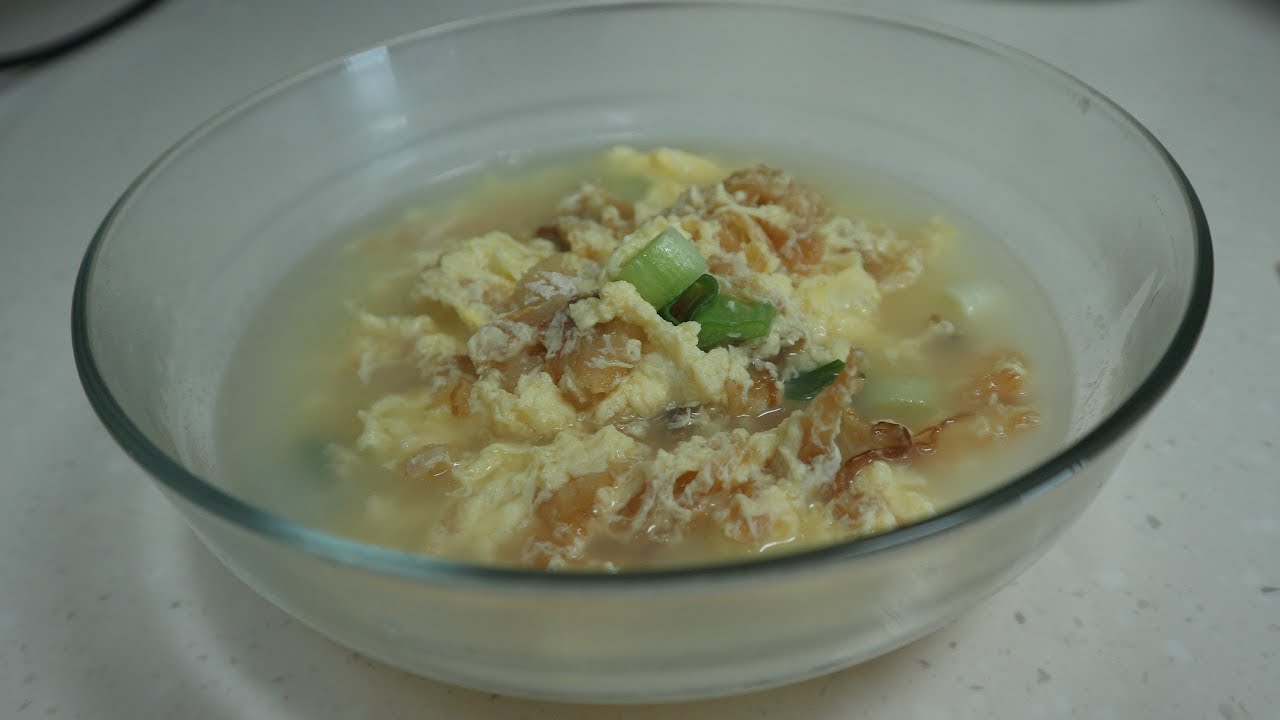 KOREAN DRIED POLLACK SOUP 북어국 BUKEOGUK - YouTube